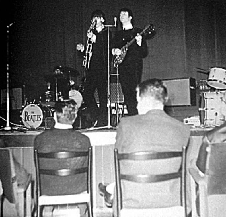 Beatles.ru / Изображение из темы "Фото Антология Битлз 1963 – октябрь"